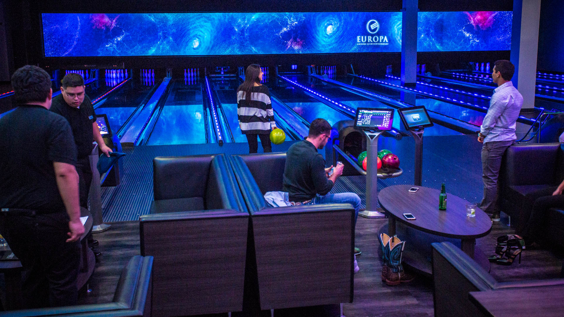 Vlive Media | Bowling's Ultra Wide Screen