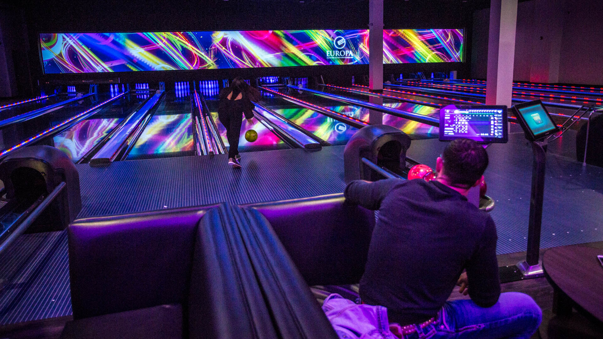 Vlive Media | Bowling's Ultra Wide Screen