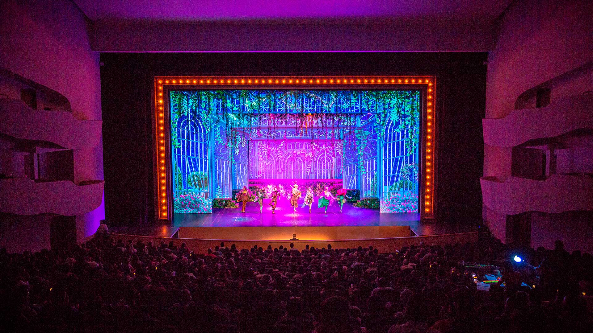 Vlive Media | ¡Que Plantón!