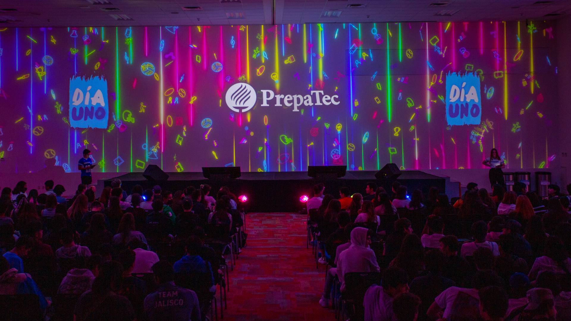 Vlive Media | Día Uno